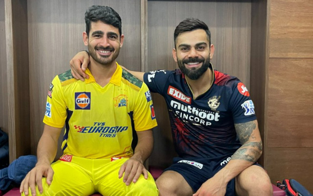 IPL 2022: Virat Kohli catches up with Mukesh Choudhary after being ...